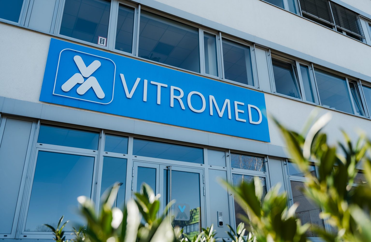 VITROMED - About Us
